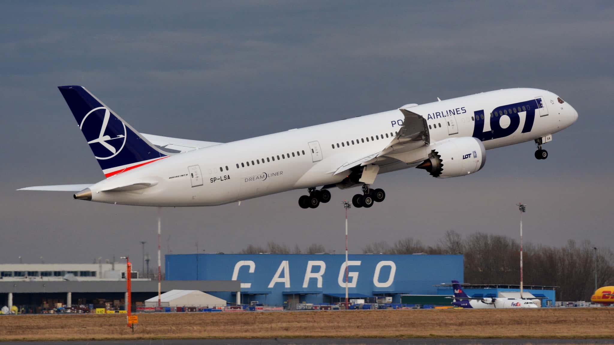 Cómo llegamos a Varsovia - Conoce cómo llegar a Varsovia en avión, tren ...