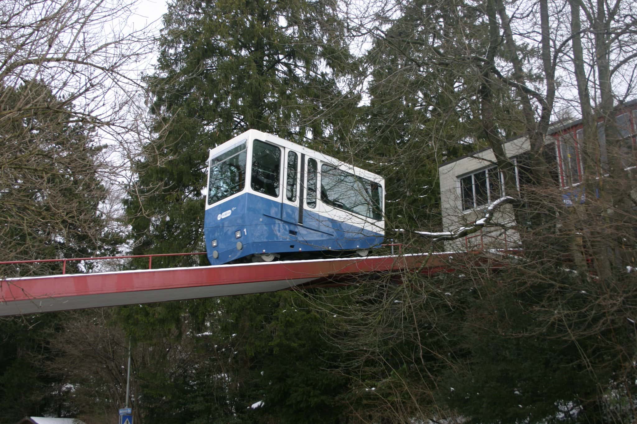 Funicular en Zurich - Conoce las rutas, horarios y precios - Conociendo🌎